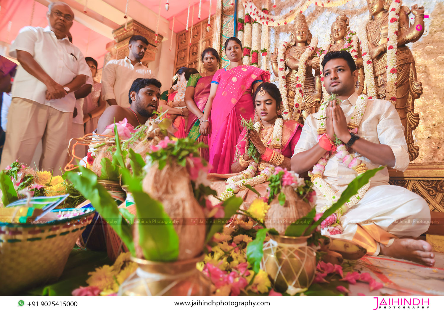 A Sacred Union: Muthu and Deepika's Traditional Hindu Wedding in Madurai